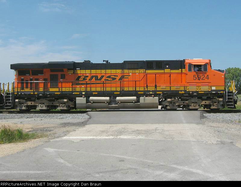 BNSF 5924
